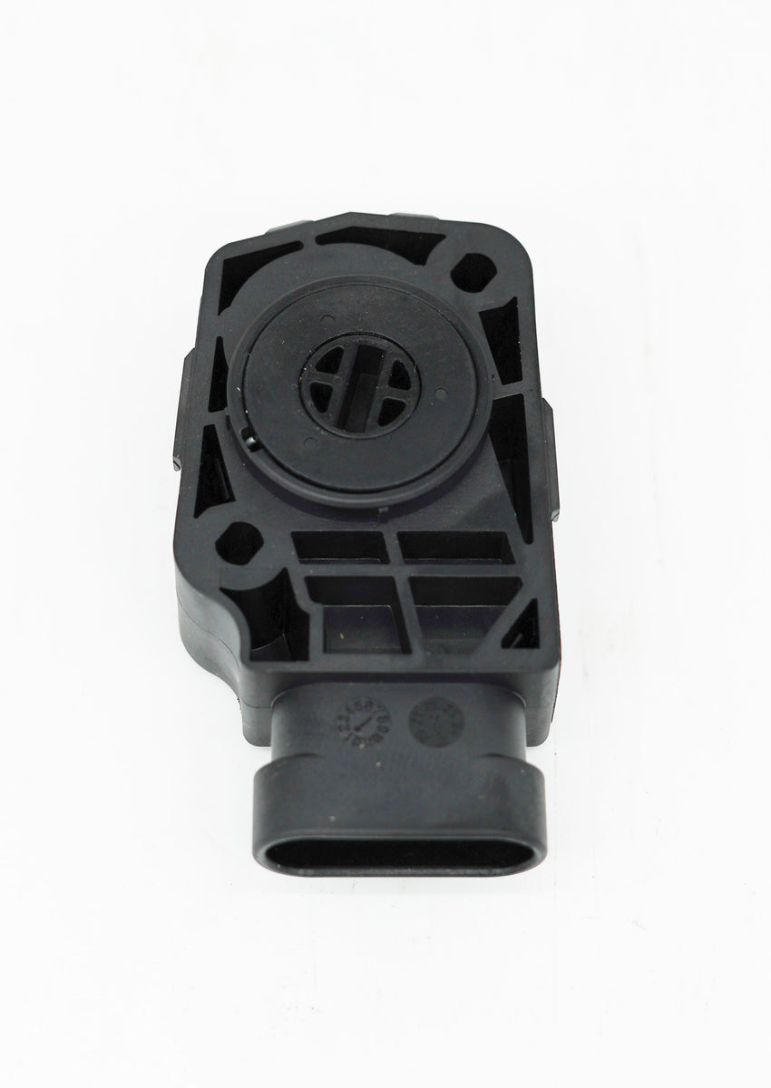 THROTTLE CONTROL FOR BOBCAT EQUIPMENT P/N 7281261 – White Star Machinery